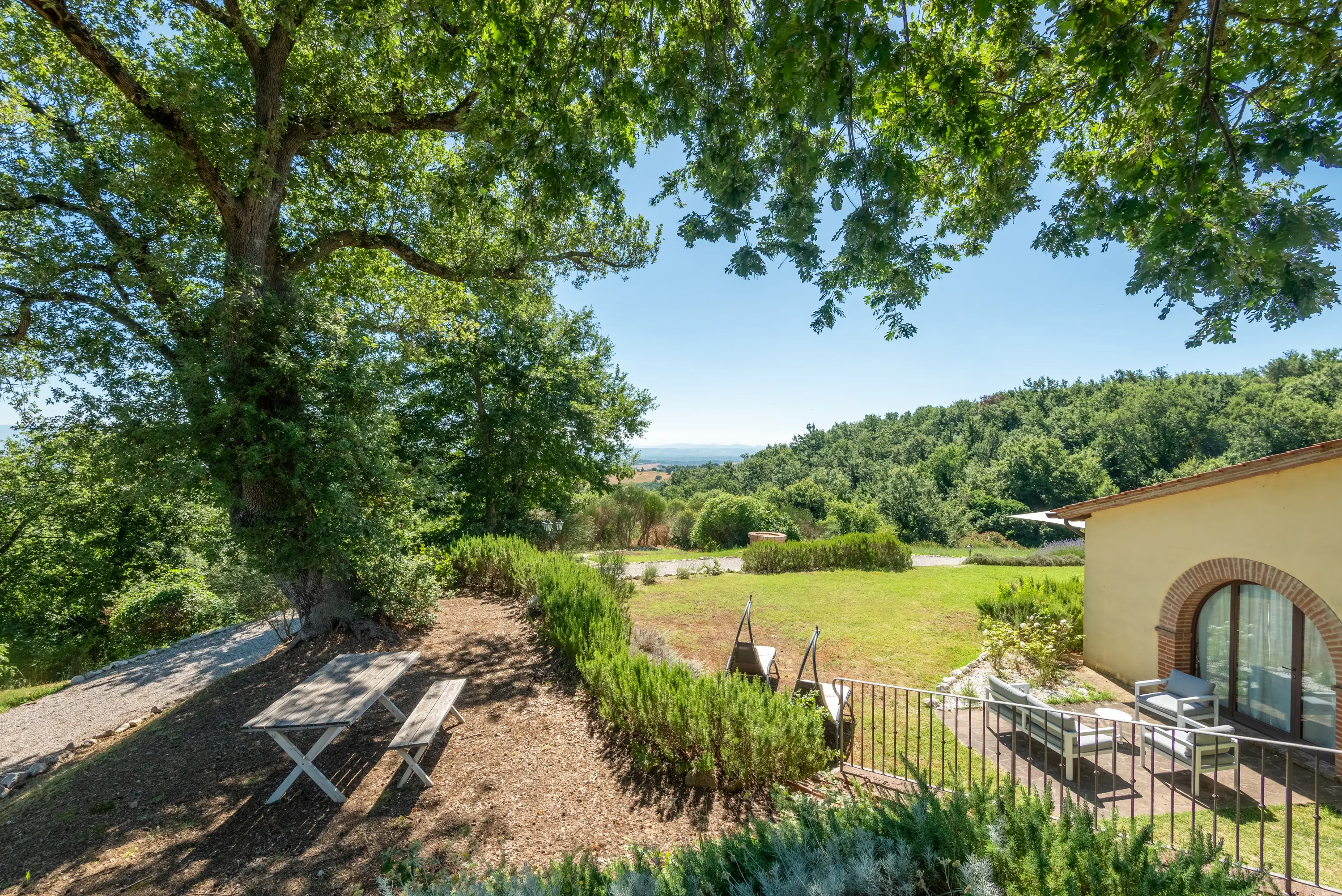 Idyllic Getaways: The 20 Best Vineyard Hotels in Tuscany for Wine Lovers